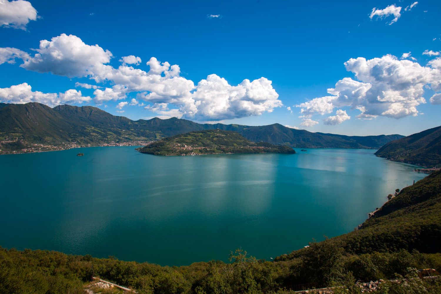 Tour of Monte Isola on foot - Visit Lake Iseo Portale Ufficiale turismo ...