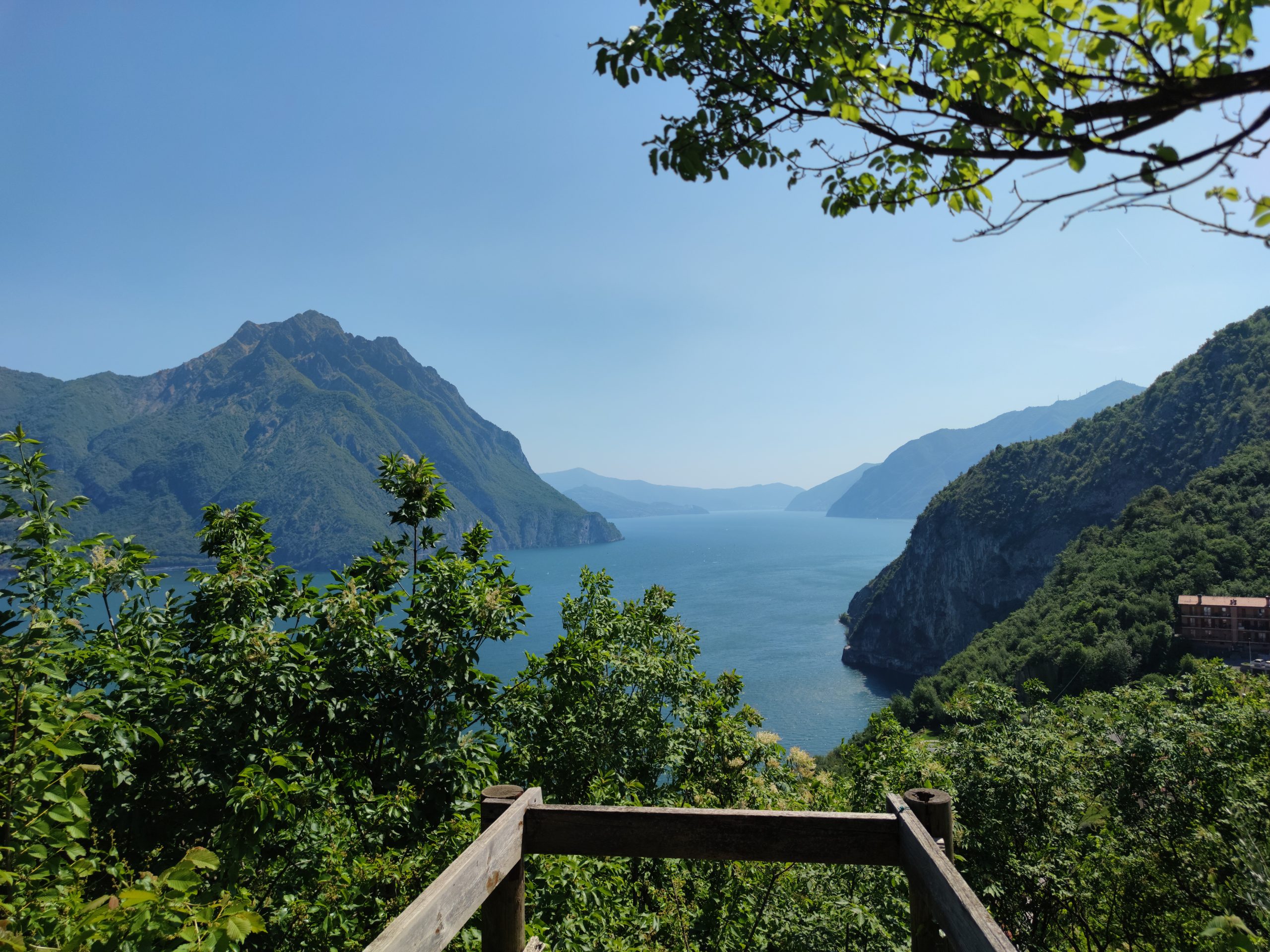 Passeggiata da Castro alla Chiesa di San Lorenzo - Visit Lake Iseo ...